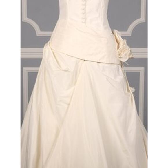 St. Pucchi | Dresses | St Pucchi Bridal Wedding Dress Ivory Silk ...